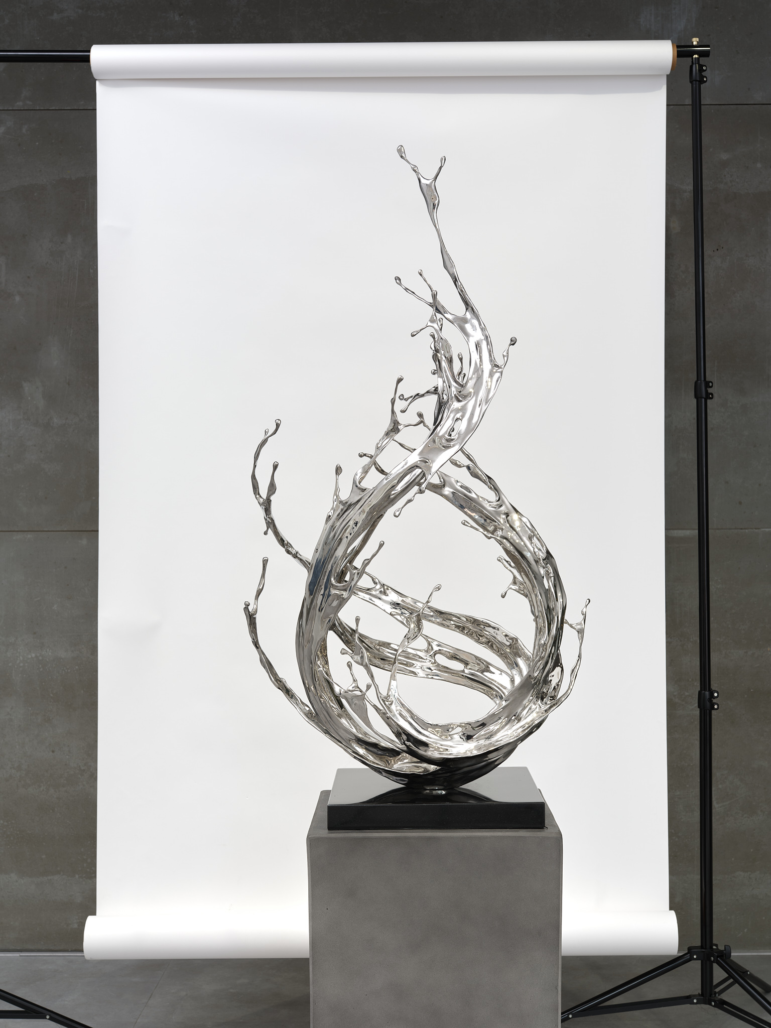 Water in Dripping - Translucent - Luxembourg Art Week